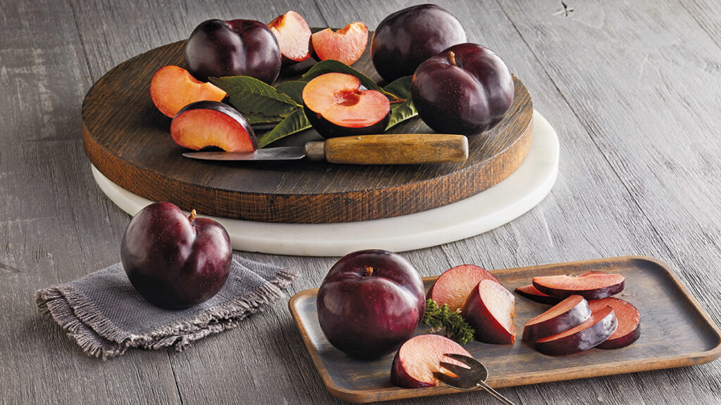 10 Facts About Plums | The Table by Harry & David